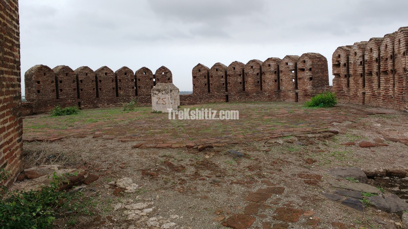 Zenda Buruj Balapur Fort